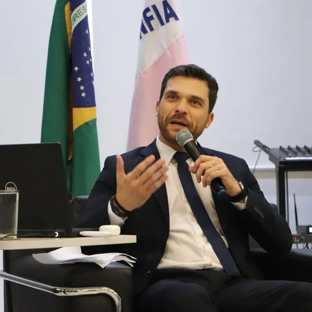 Futuro ministro da Justiça, Dino anuncia Edmar Camata para o comando da PRF Futuro ministro da Justiça, Dino anuncia Edmar Camata para o comando da PRF